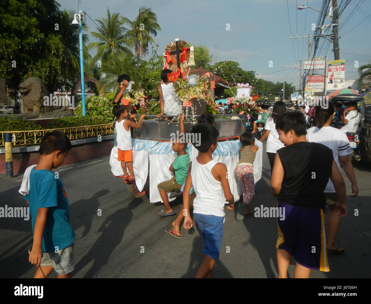 09093 Holy Cross Fiesta Patronales Procession Sitio Malusak, Santa Ana ...