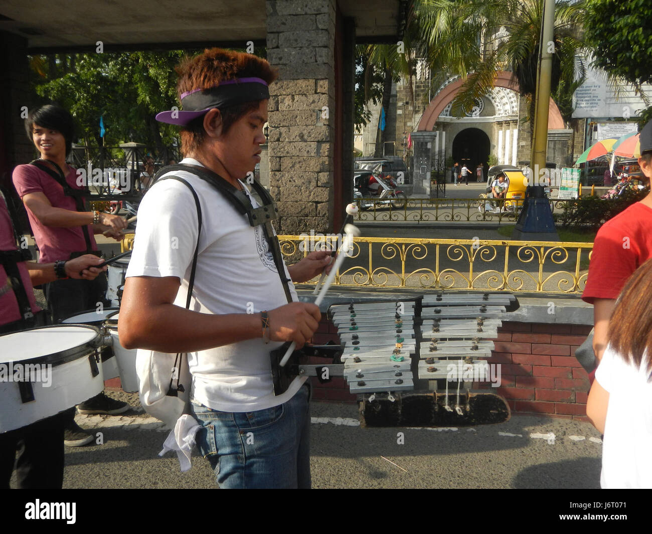 The Holy Cross Fiesta Patronales Procession in Sitio Malusak, Santa Ana ...