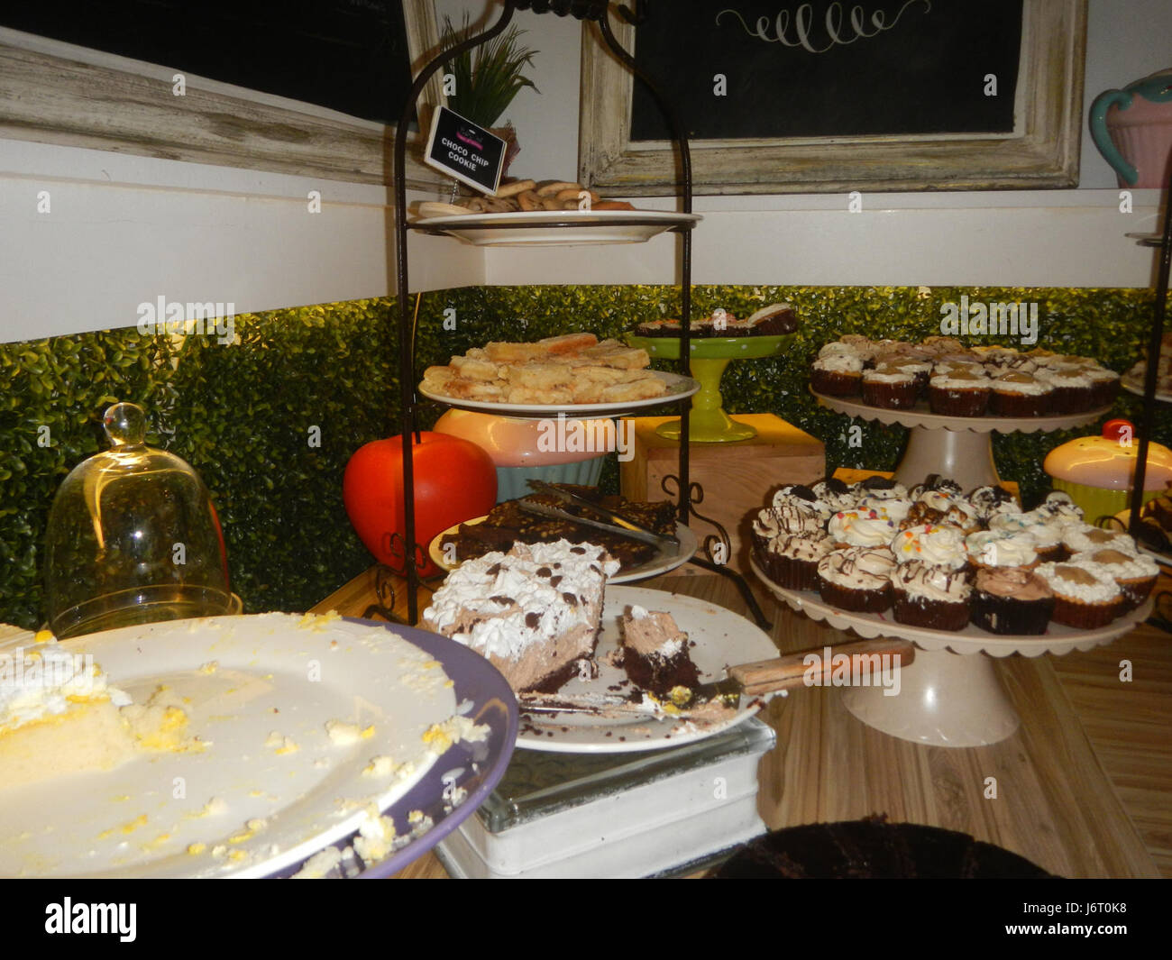 09476 Buffets Philippines Cakes Pastries Pulilan, Bulacan 12 Stock ...
