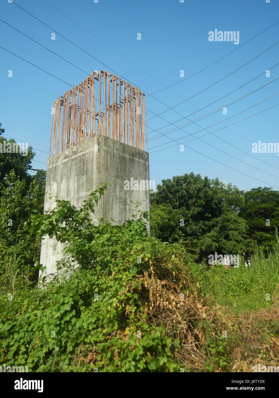 The Malolos City Bridge, located along the MacArthur Highway in Bulacan ...