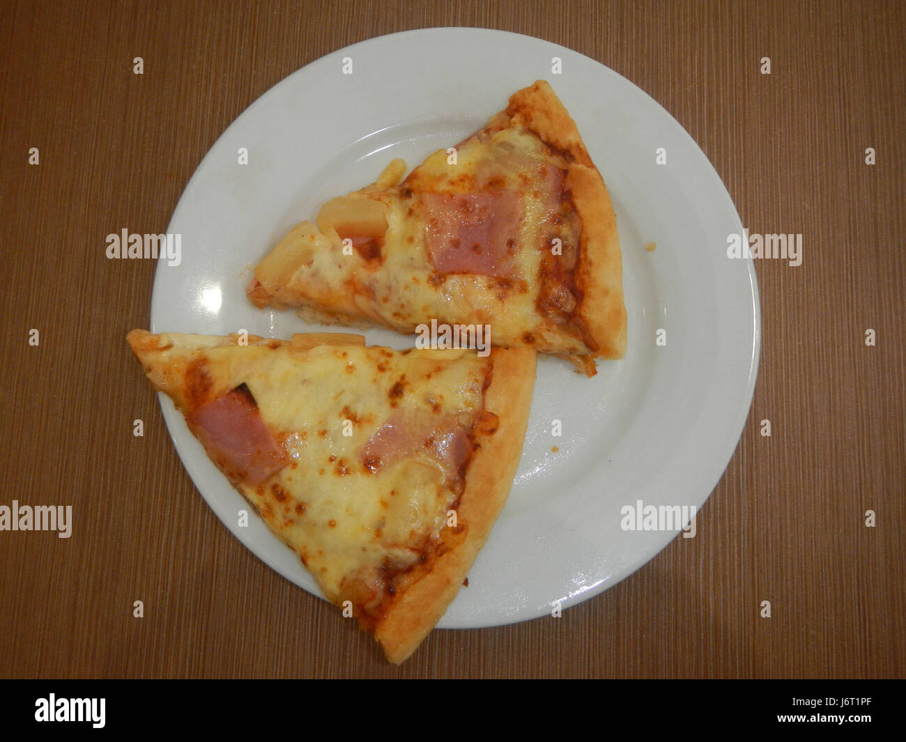 Pizza Hut offers a range of food products, including pizza, pasta, and ...