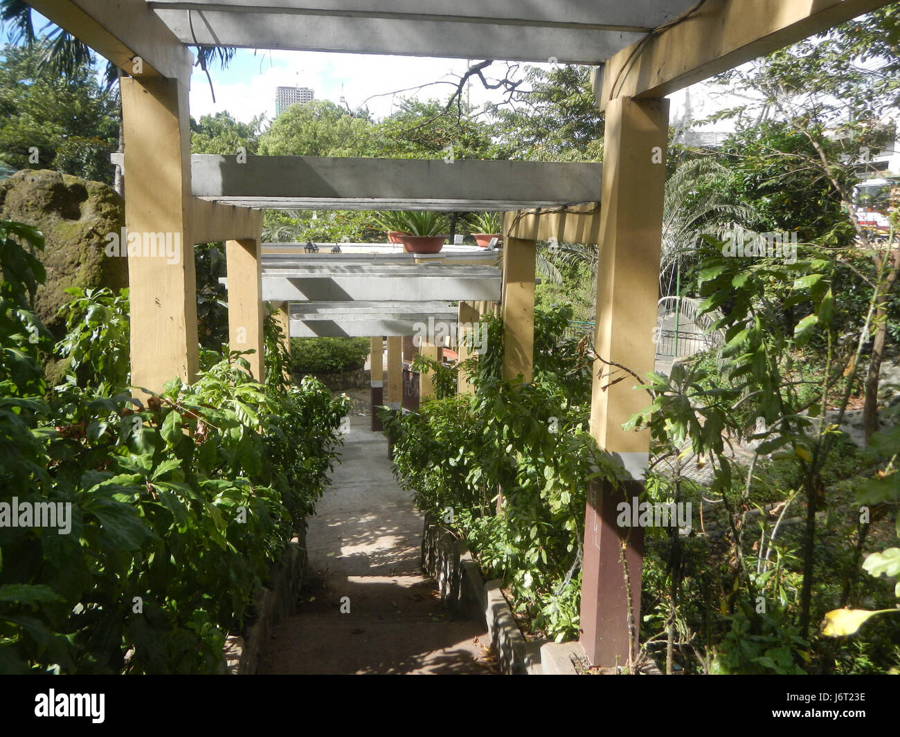 Ermin Garcia Street, located in Quezon City, intersects with Lagarian ...