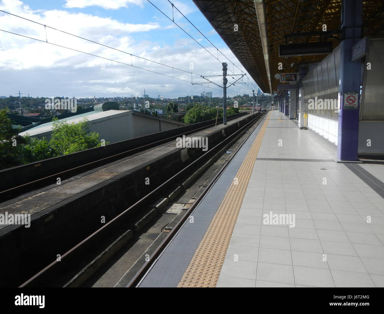 09740 SM City Marikina Flyover Marcos Bridge Highway River Santolan LRT ...