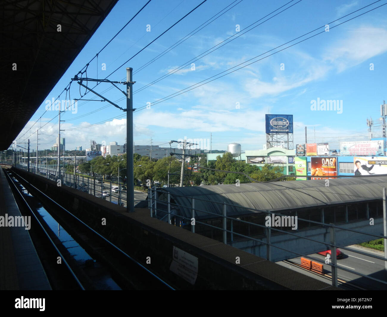 09765 SM City Marikina Flyover Marcos Bridge Highway River Santolan LRT ...