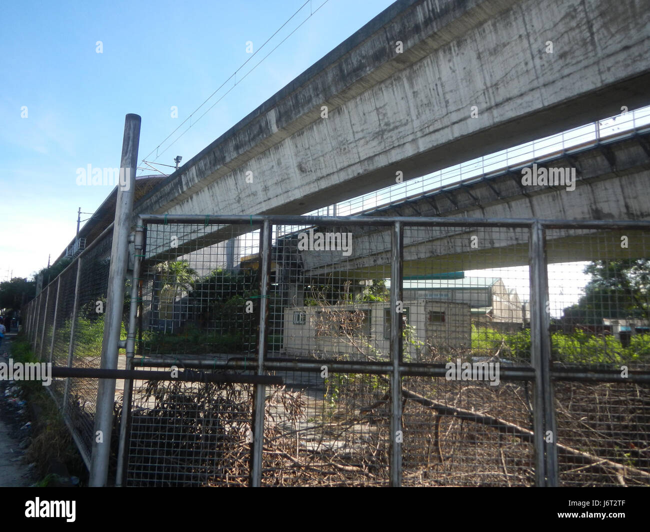 Image of footbridge over Marcos Highway connecting Pasig and Santolan ...