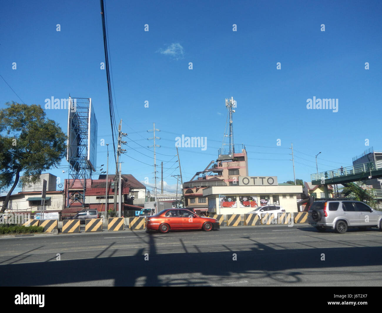 Pasig lrt station hi-res stock photography and images - Alamy