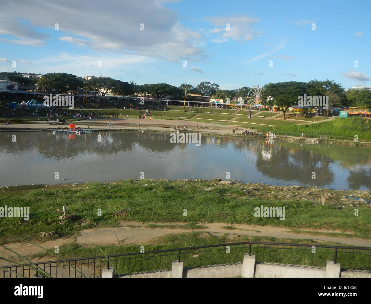 The Marikina River Park in the Philippines is an important public space ...