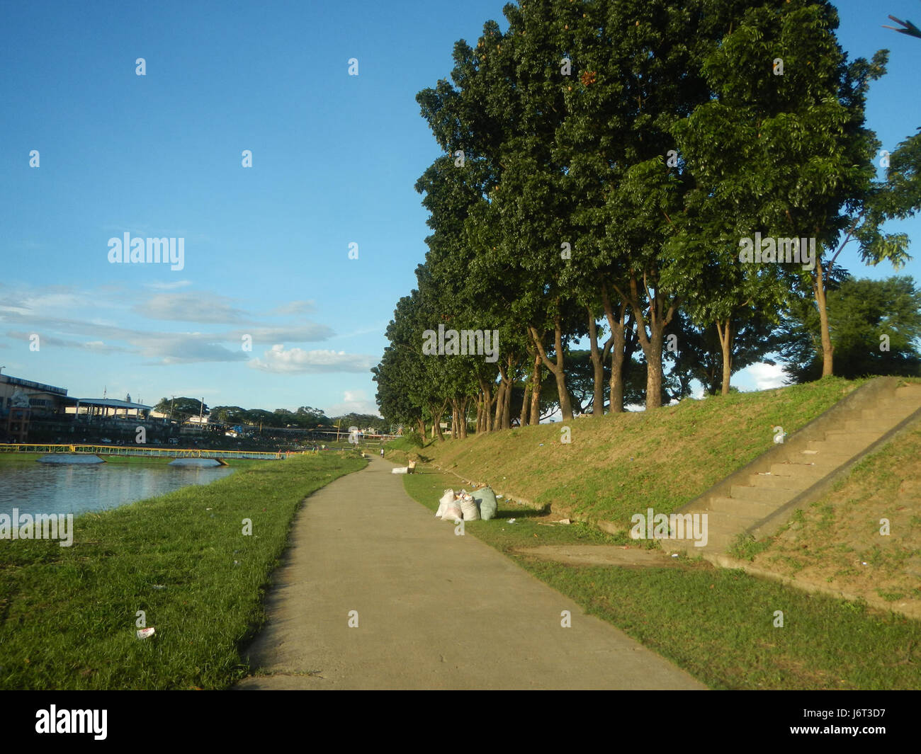 This title refers to landmarks along the Marikina River in the Barangka ...