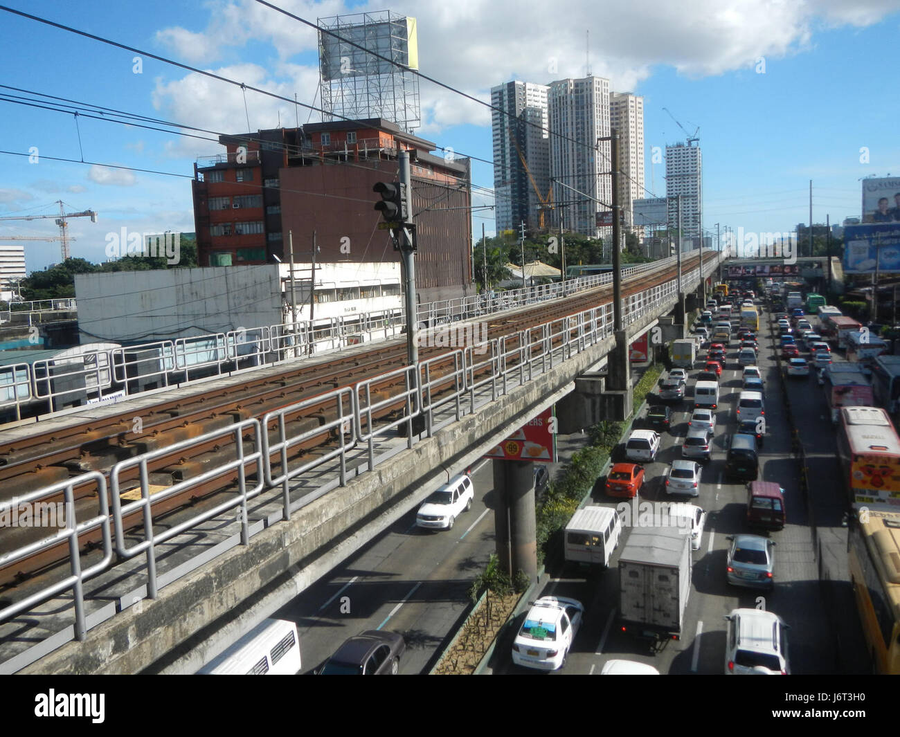 09520 Gateway Mall Araneta Center Smart Araneta Coliseum EDSA MRT LRT ...