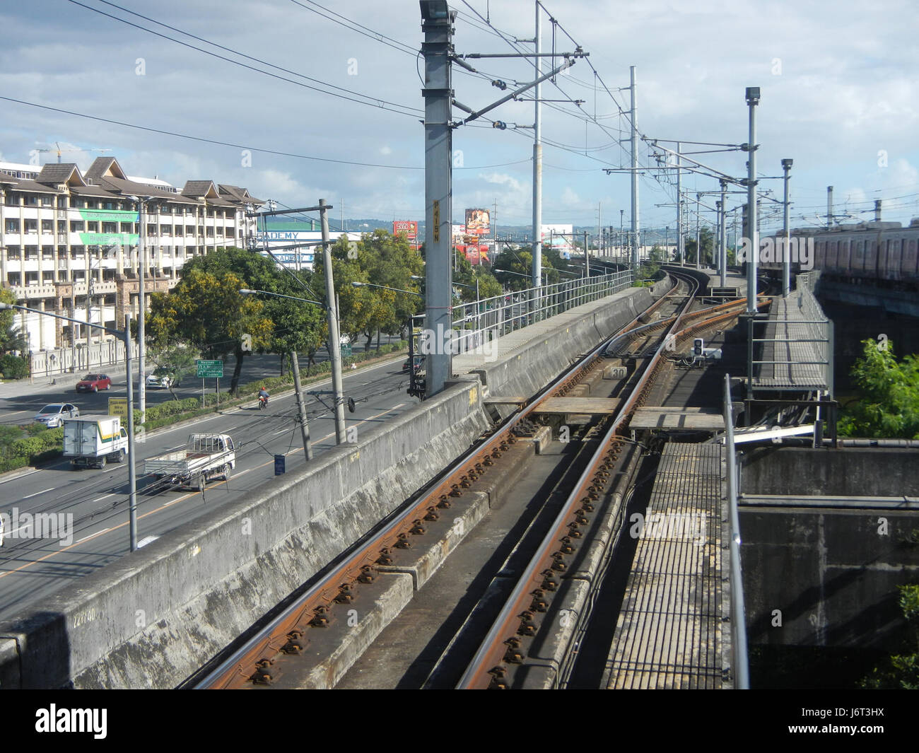 09520 Gateway Mall Araneta Center Smart Araneta Coliseum EDSA MRT LRT ...