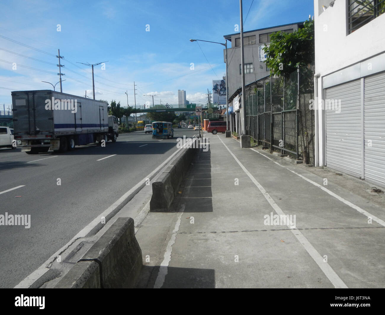 The Calumpang area along Marcos Highway and the Marikina River Park ...