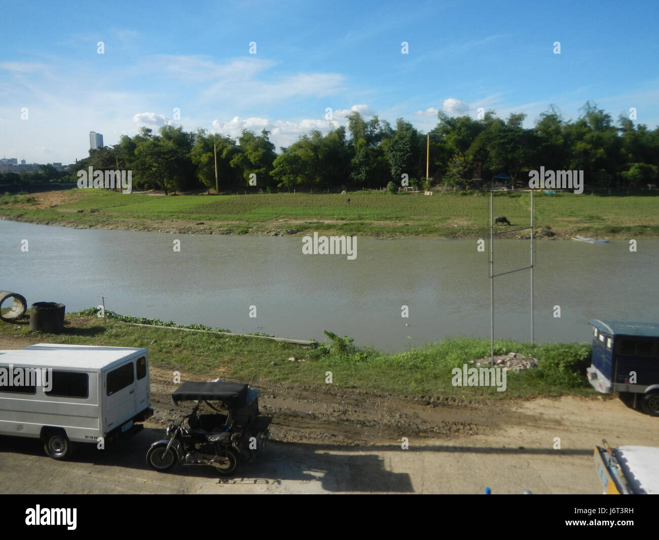 09670 Calumpang Streets BuildingsMarikina River Park City 03 Stock ...
