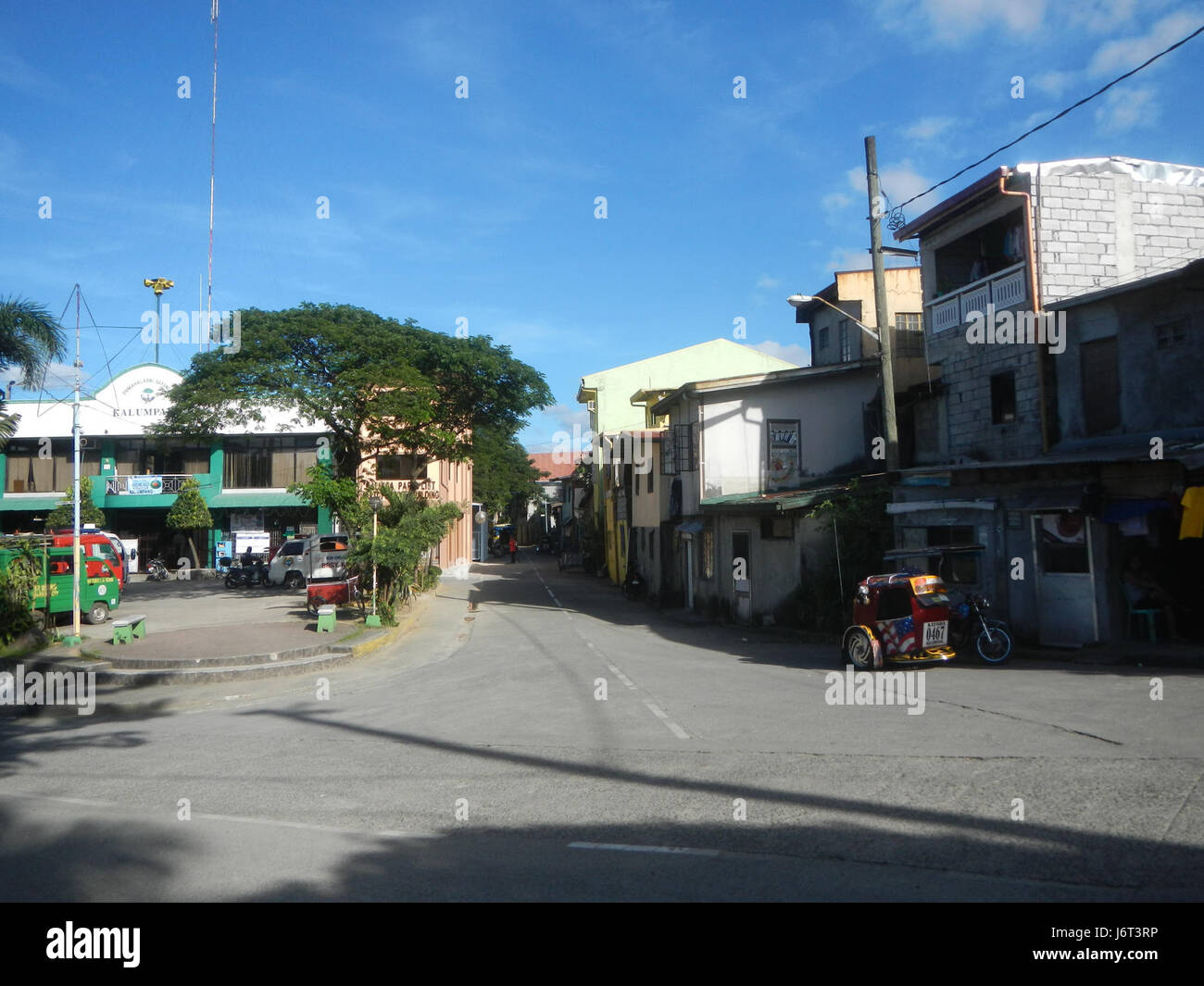 The *Calumpang Streets* in Marikina, near the Marikina River Park City ...