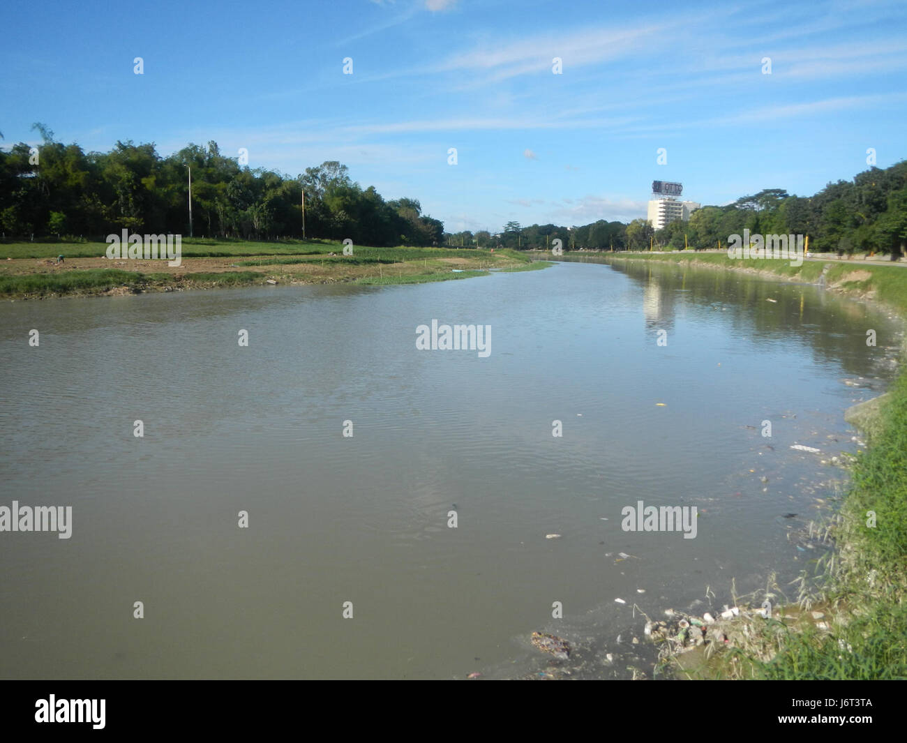 A detailed image of Calumpang streets, buildings, and the Marikina ...
