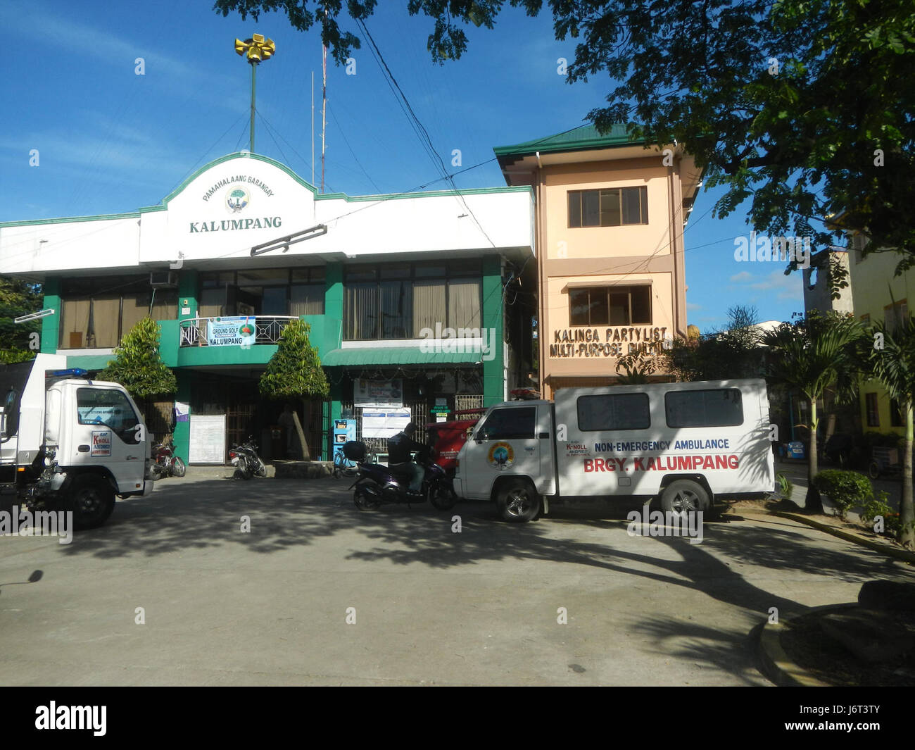 09695 Calumpang Streets Buildings Marikina River Park City 12 Stock ...