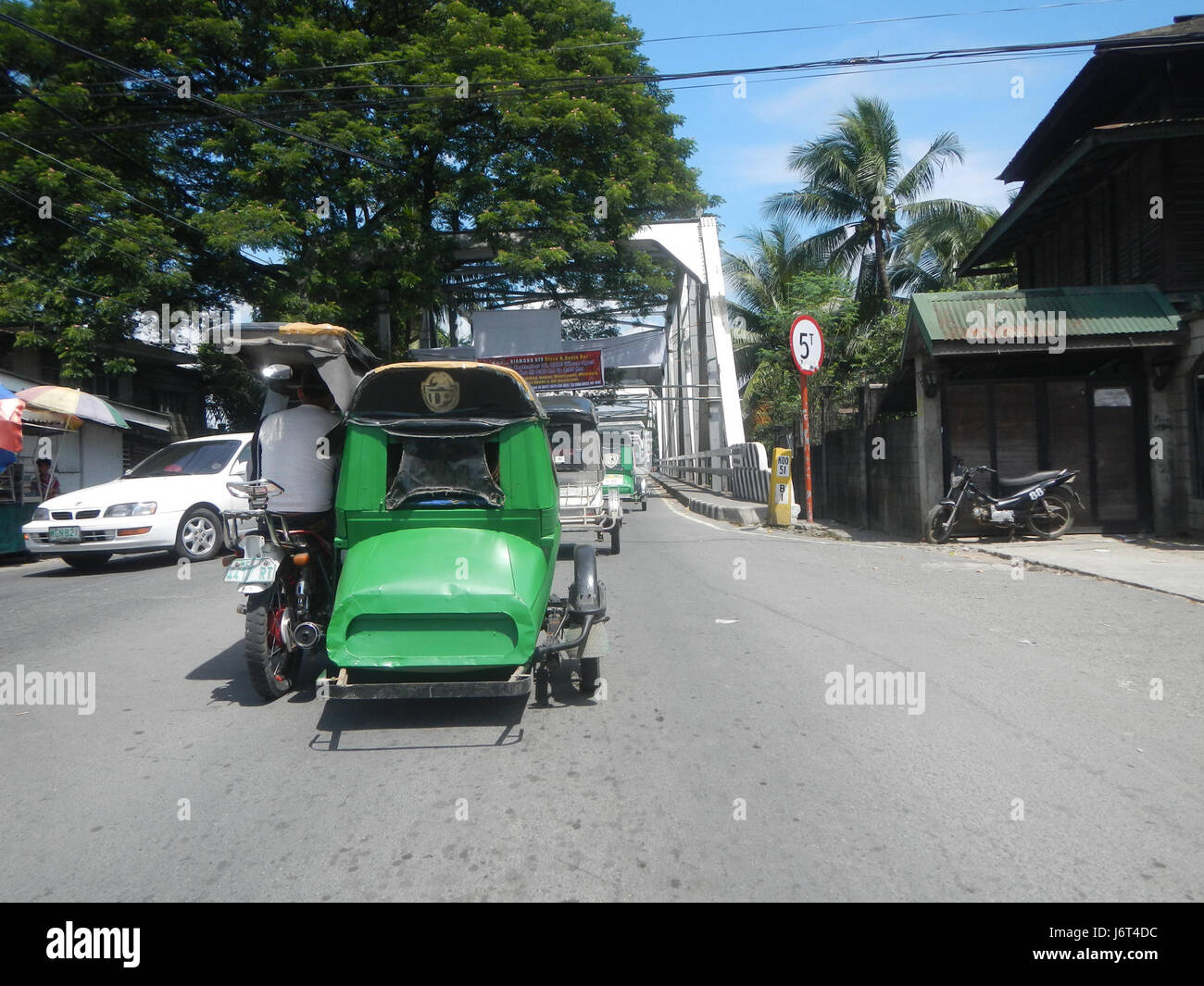 09599 Tibag, Baliuag, Bulacan Road 19 Stock Photo - Alamy