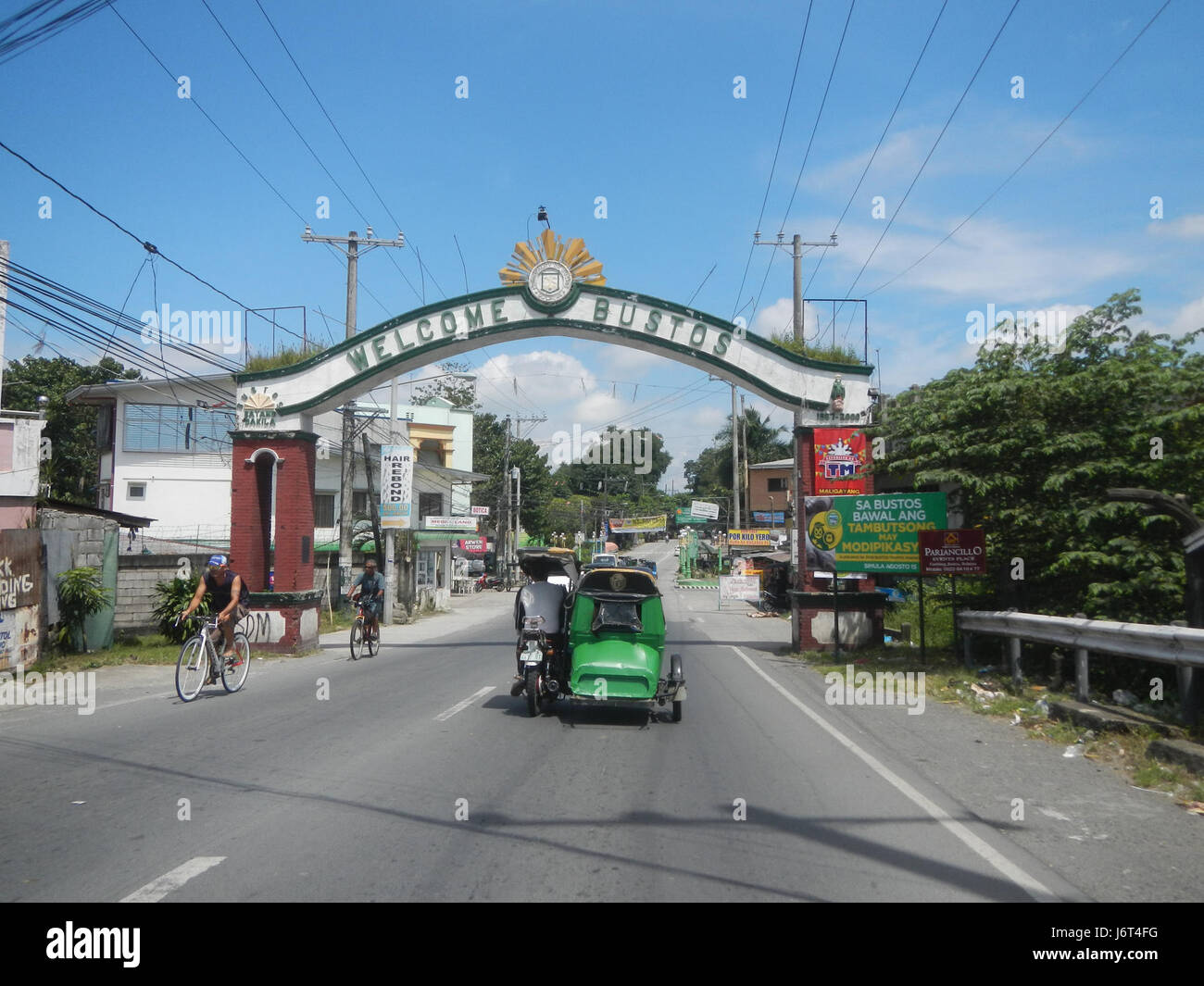 09629 Poblacion, Bustos, Bulacan road 04 Stock Photo - Alamy