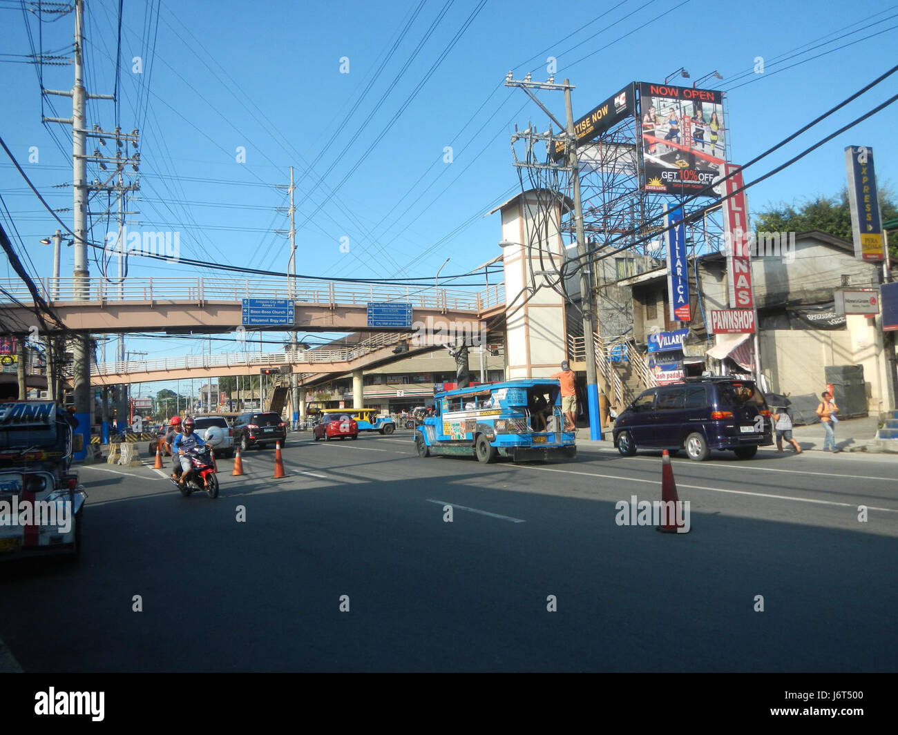 Antipolo city pedestrian hi-res stock photography and images - Alamy