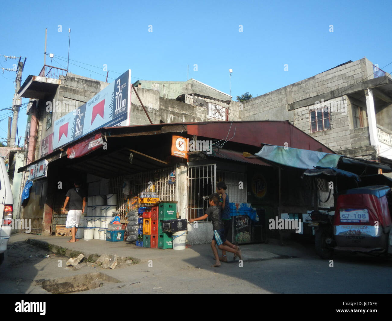 Sumulong hi-res stock photography and images - Alamy