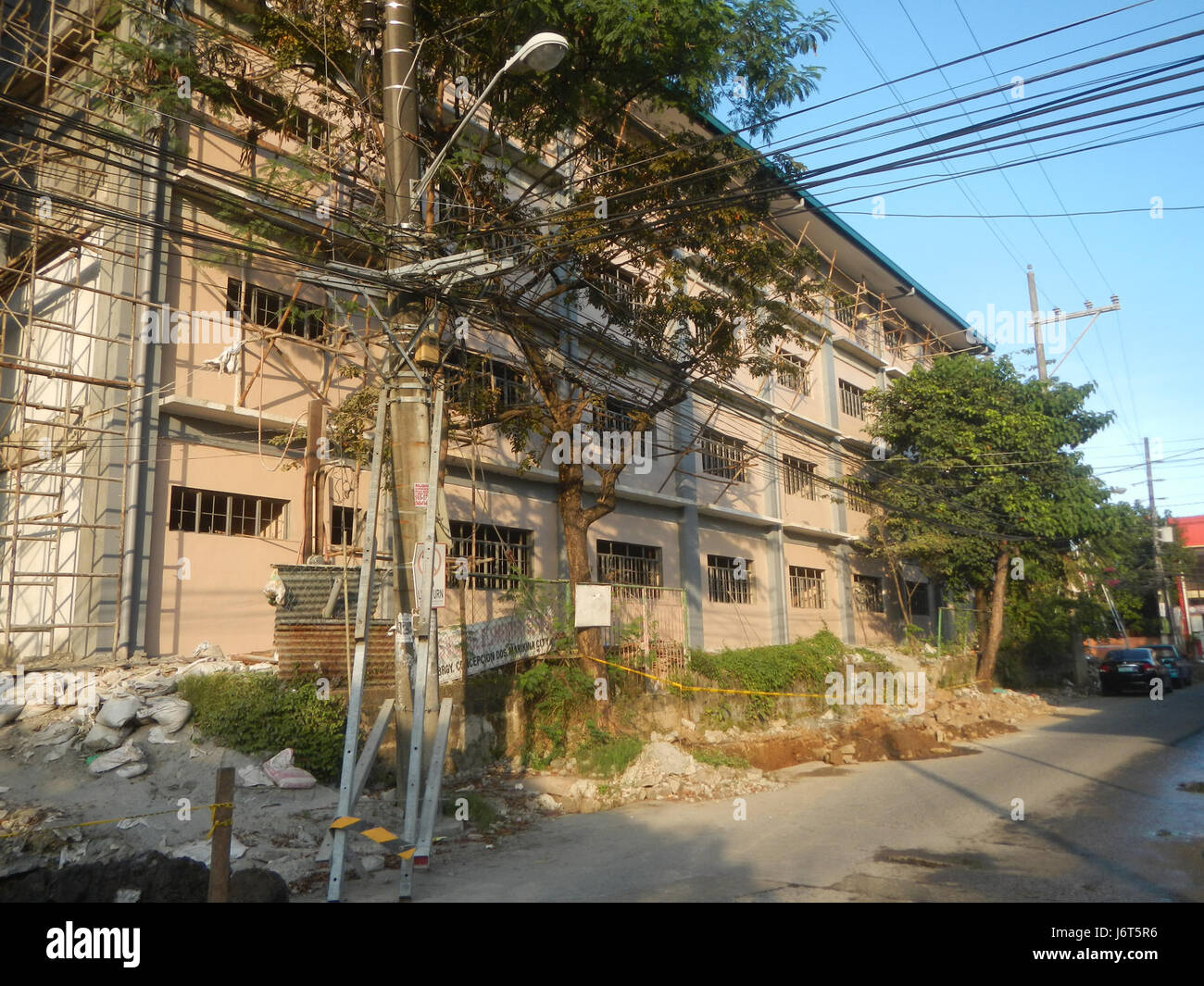 This map shows key locations in Marikina City, focusing on the Welcome ...