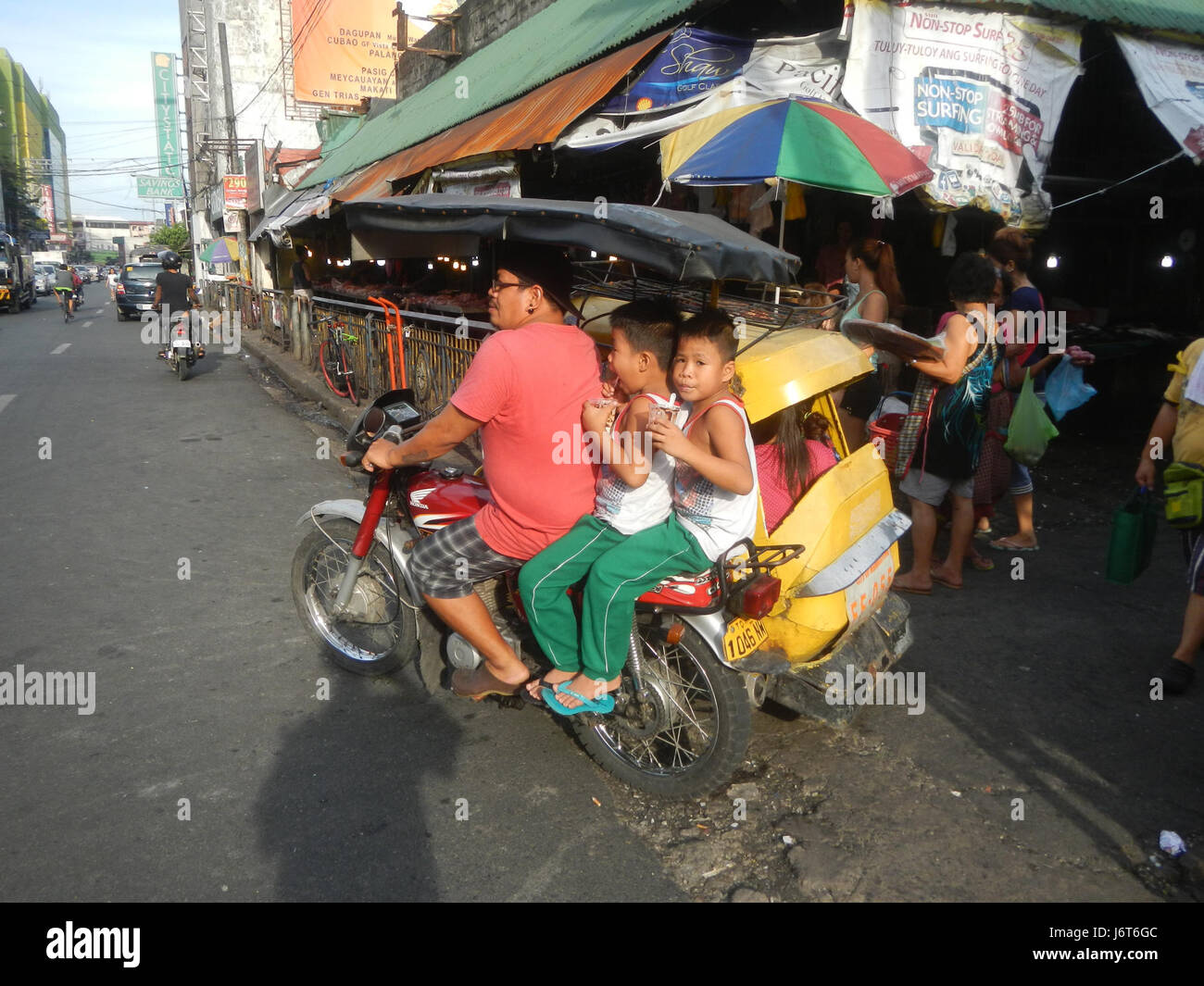 Kalentong market mandaluyong hi-res stock photography and images - Alamy