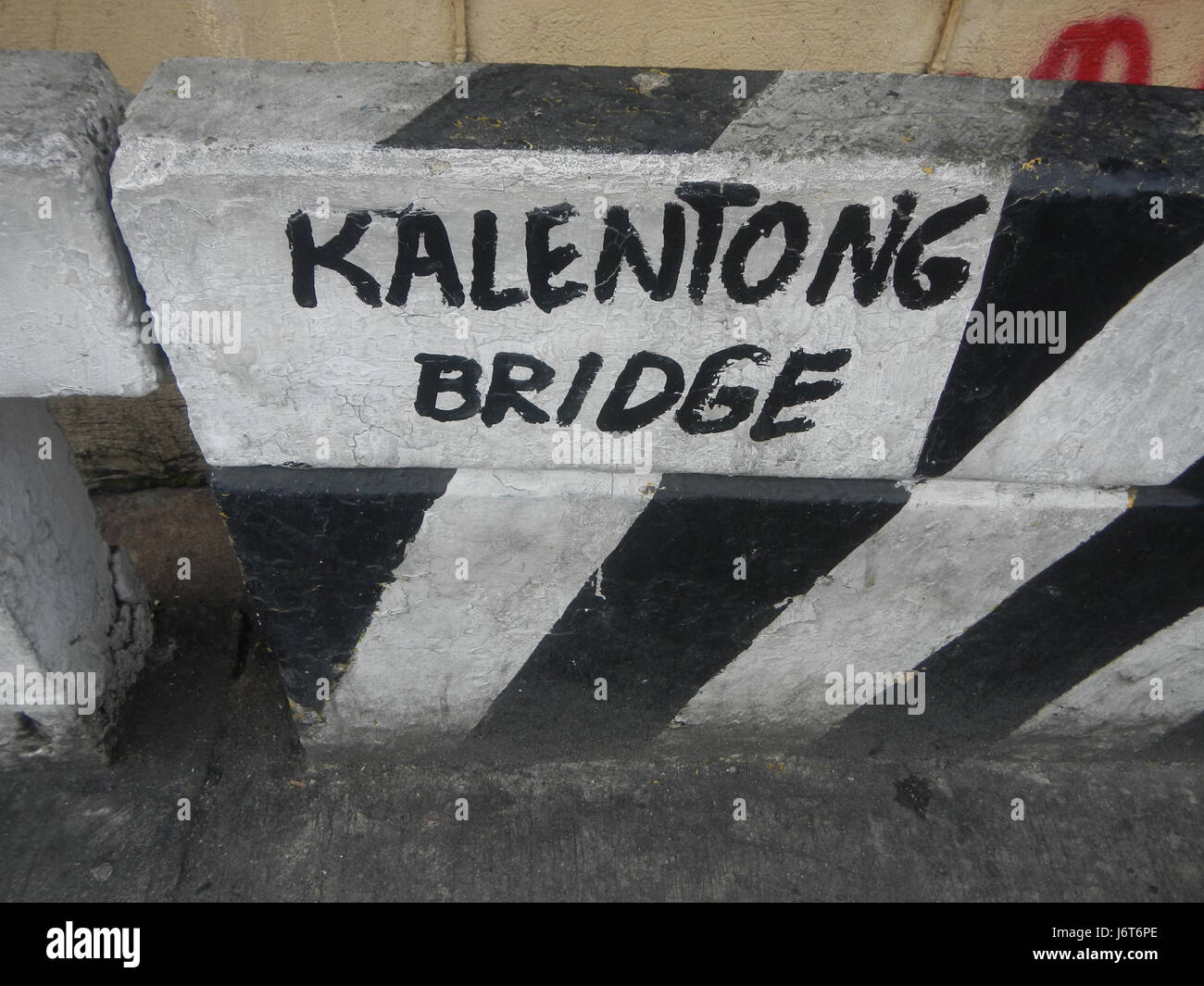 0802 General Kalentong Street Bridge Creek Mandaluyong City 22 Stock ...