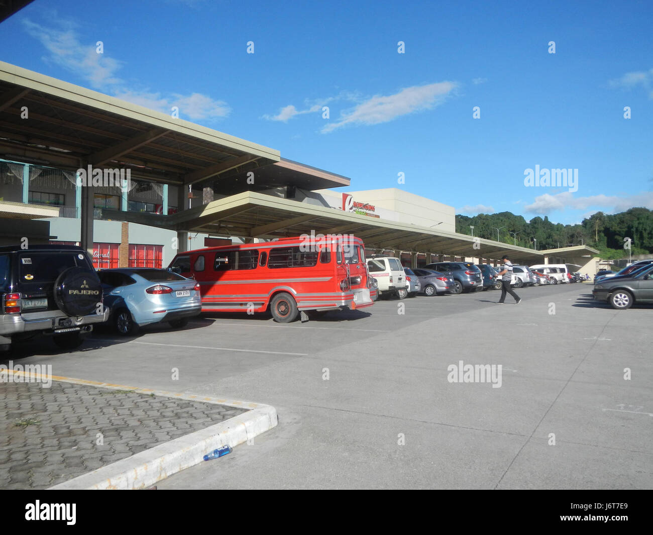 0680 Robinsons Place Antipolo Transport Terminal Footbridge Sumulong ...