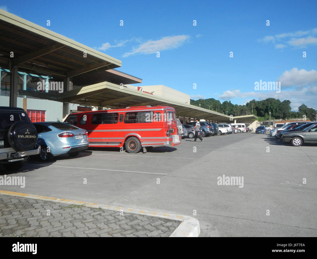 0680 Robinsons Place Antipolo Transport Terminal Footbridge Sumulong ...