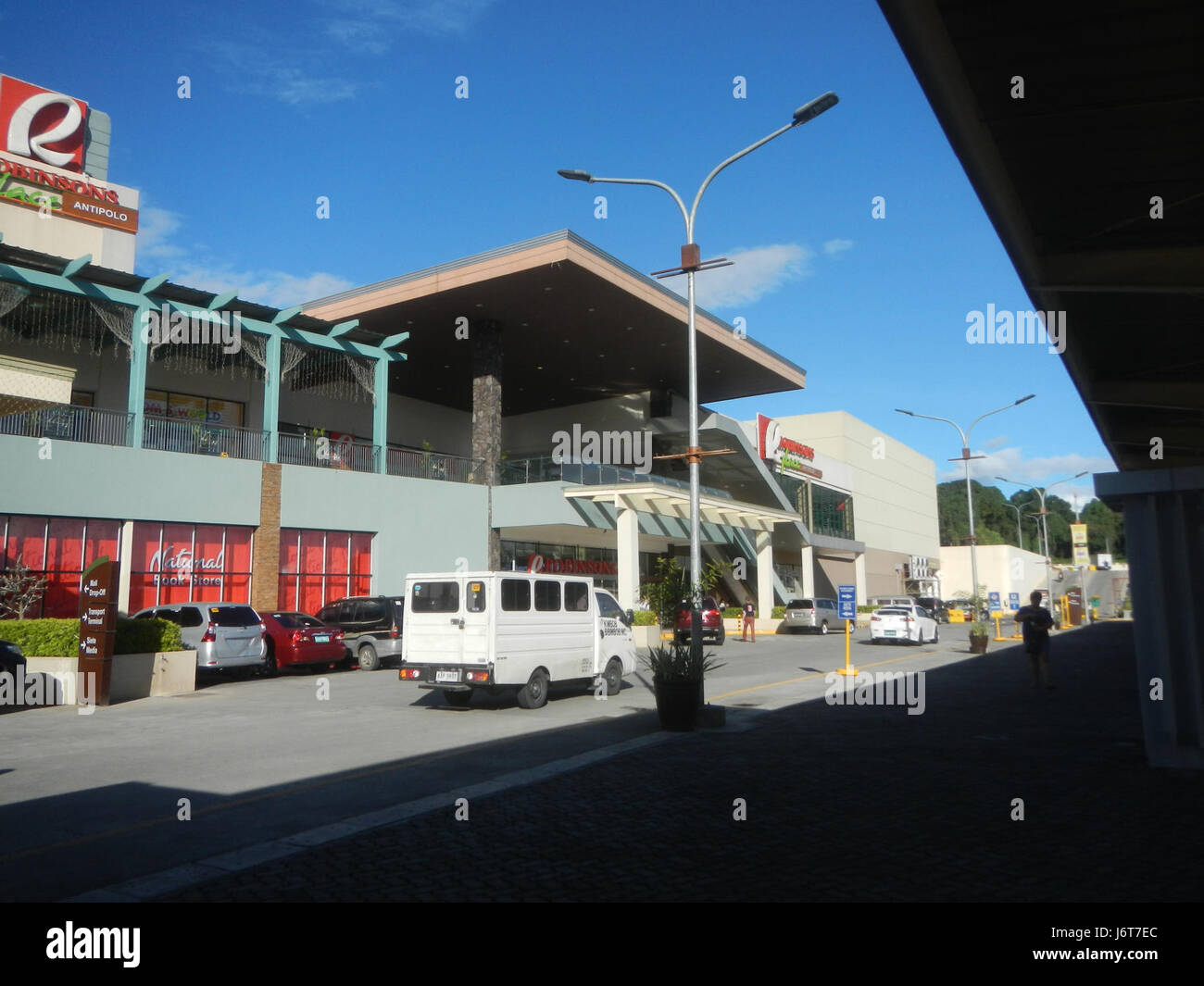 Robinsons place antipolo hi-res stock photography and images - Alamy