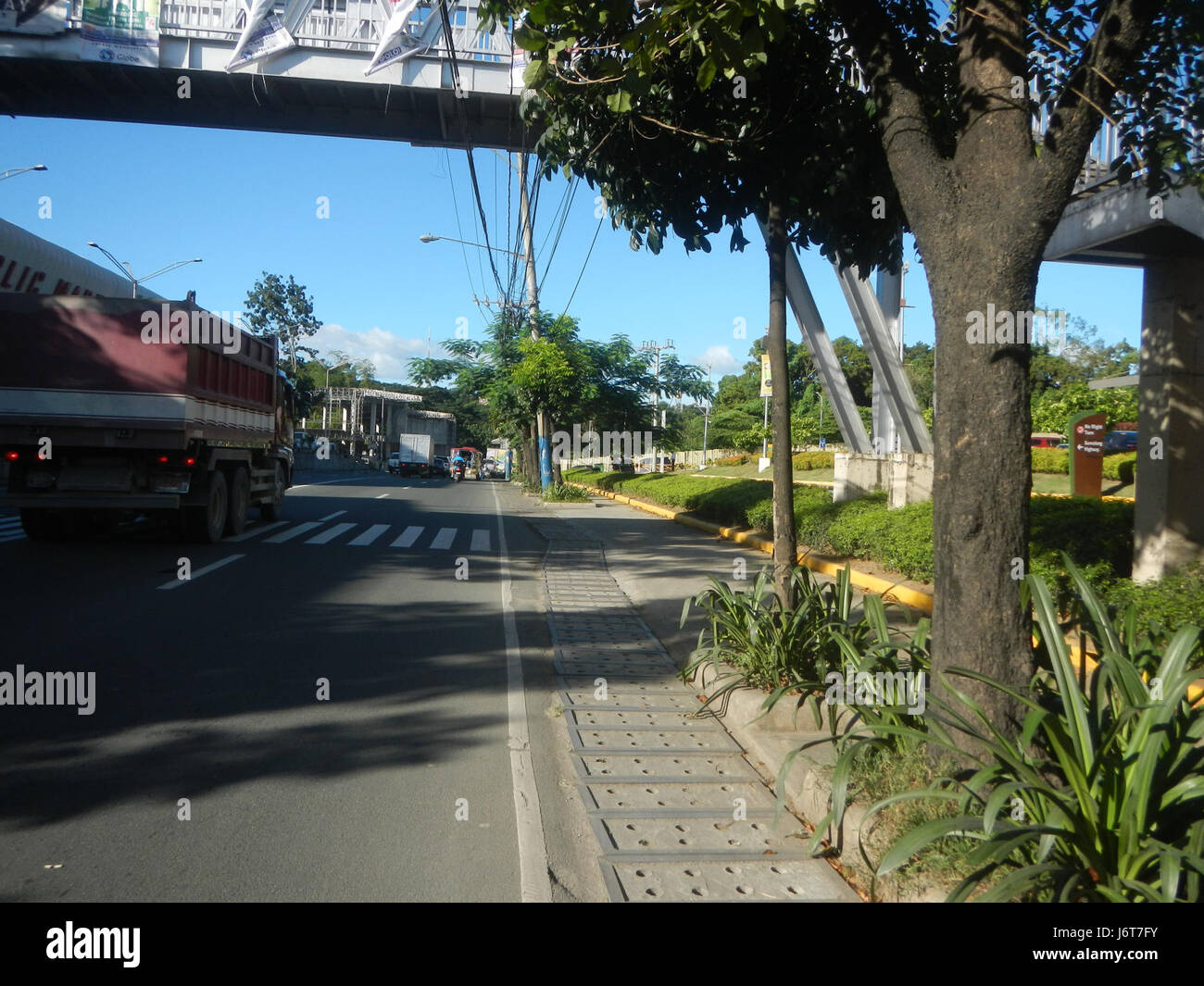 0734 Robinsons Place Antipolo Transport Terminal Footbridge Sumulong ...