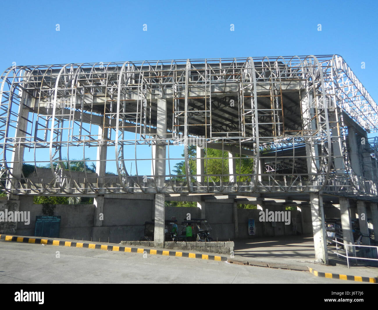 The Robinsons Place Antipolo Transport Terminal features a footbridge ...