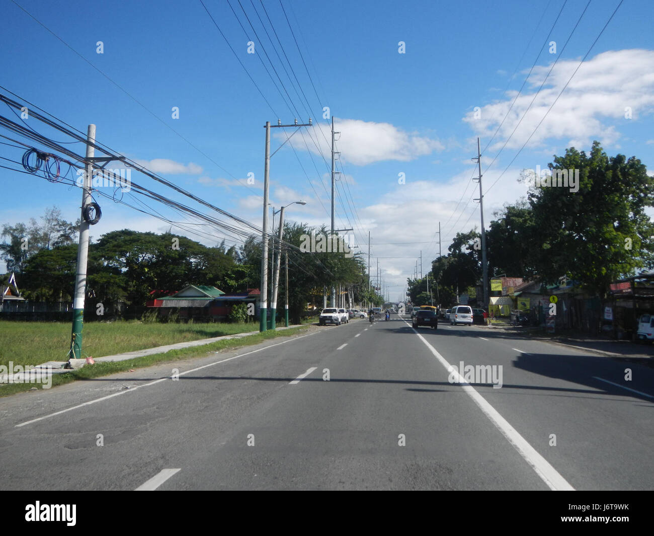The MacArthur Highway is a major road running through the provinces of ...