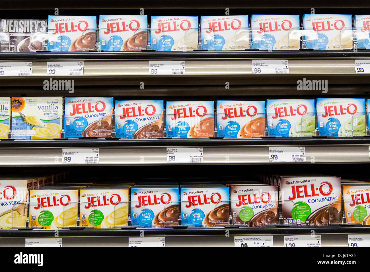 boxes of Jello brand mix on the shelves of a grocery store Stock Photo ...