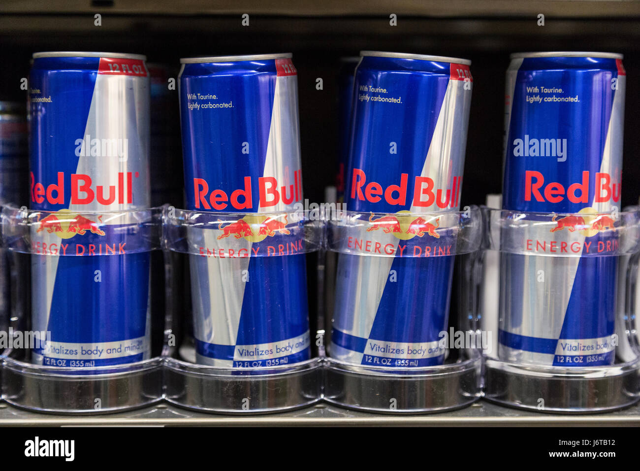 Red bull energy drink hi-res stock photography and images - Alamy
