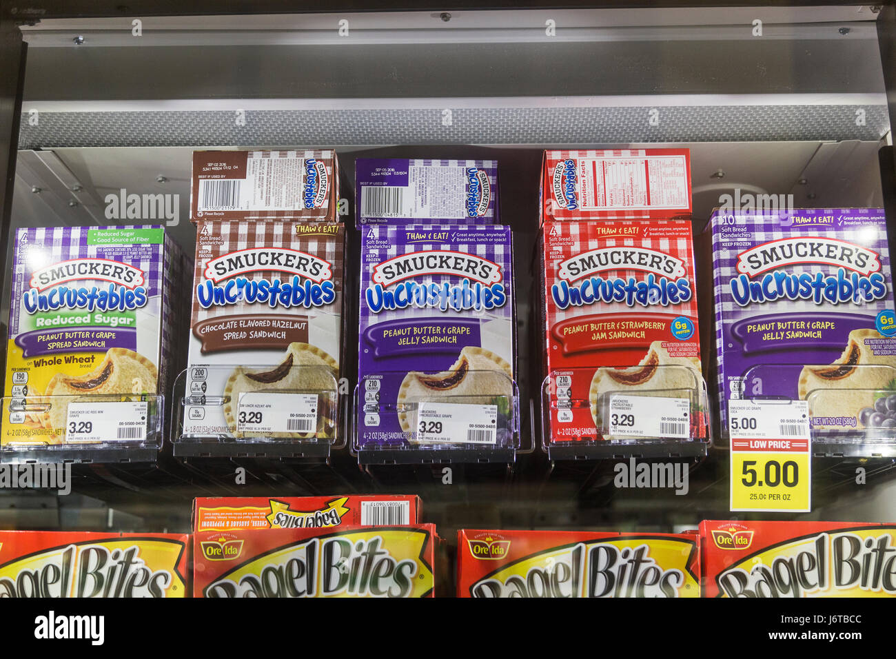 Uncrustables hi-res stock photography and images - Alamy