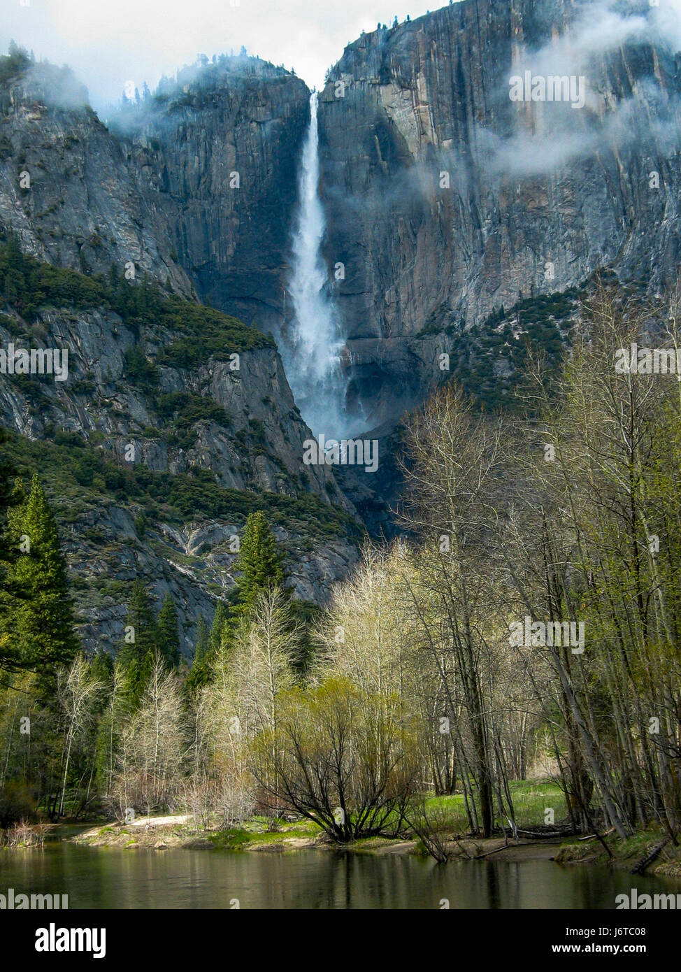 Upper Yosemite Falls, Yosemite National Park Stock Photo - Alamy