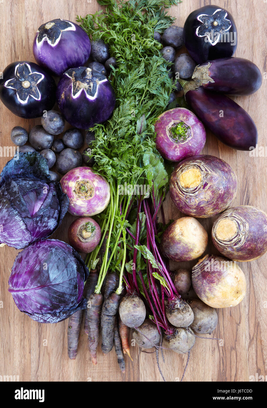 Purple vegetables hi-res stock photography and images - Alamy