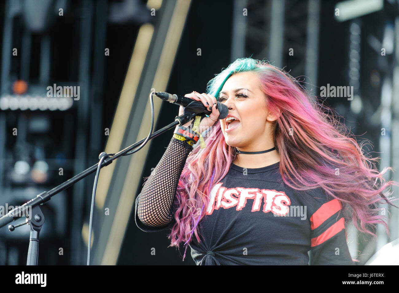 Wirral, UK. 21st May 2017. Wirral singer songwriter, Bronnie, winner of ...
