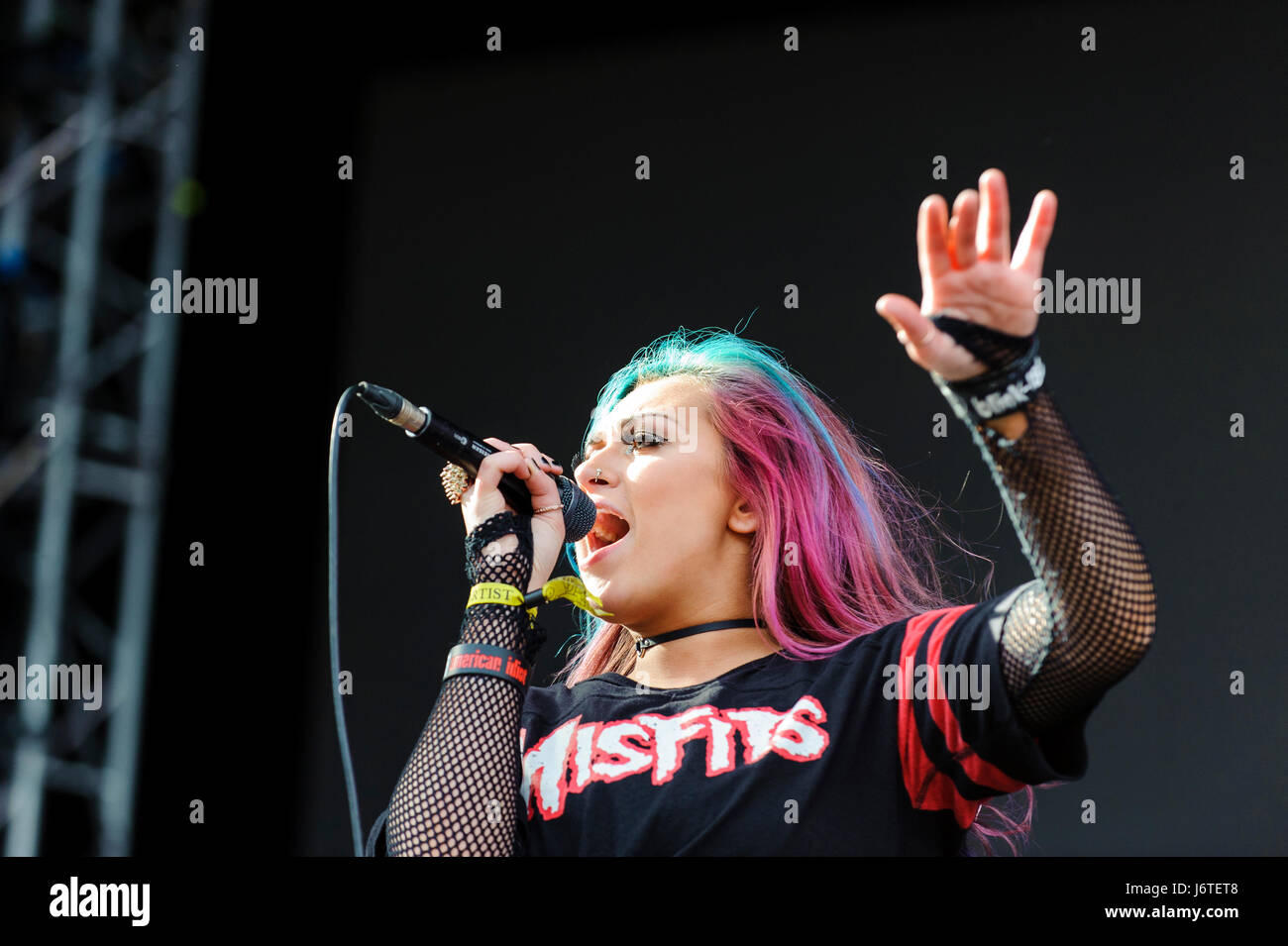 Wirral, UK. 21st May 2017. Wirral singer songwriter, Bronnie, winner of ...