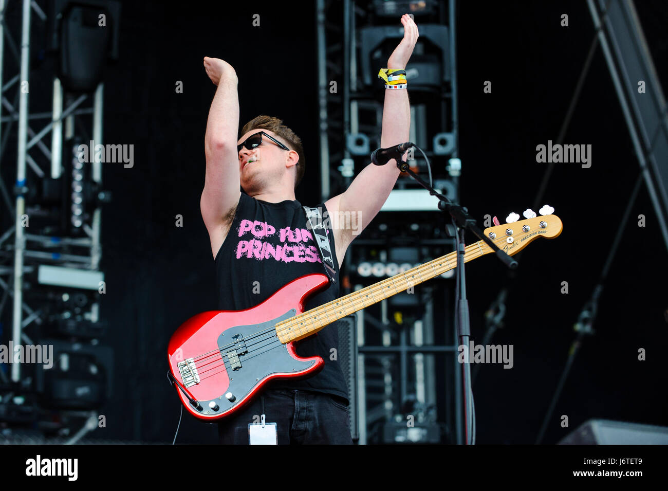 Wirral, UK. 21st May 2017. Wirral singer songwriter, Bronnie, winner of ...