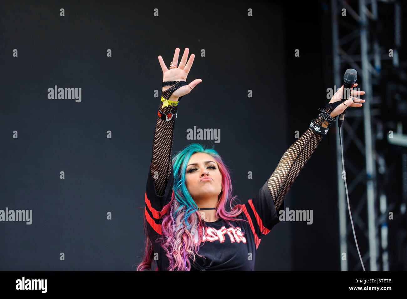 Wirral, UK. 21st May 2017. Wirral singer songwriter, Bronnie, winner of ...