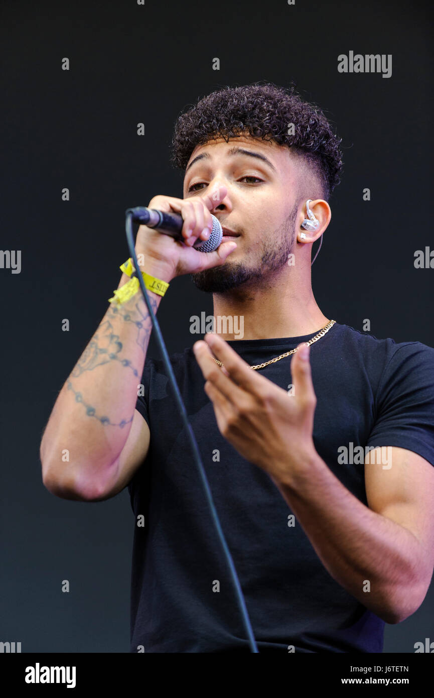 Wirral, UK. 21st May 2017. Liverpool boy band, MiC LOWRY, performs as ...