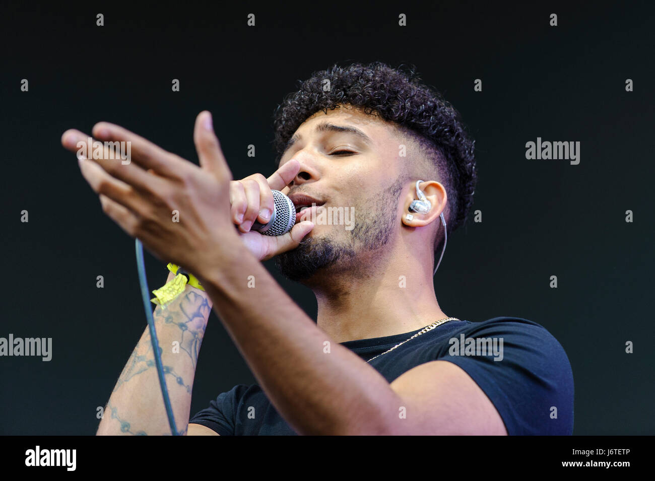 Wirral, UK. 21st May 2017. Liverpool boy band, MiC LOWRY, performs as ...