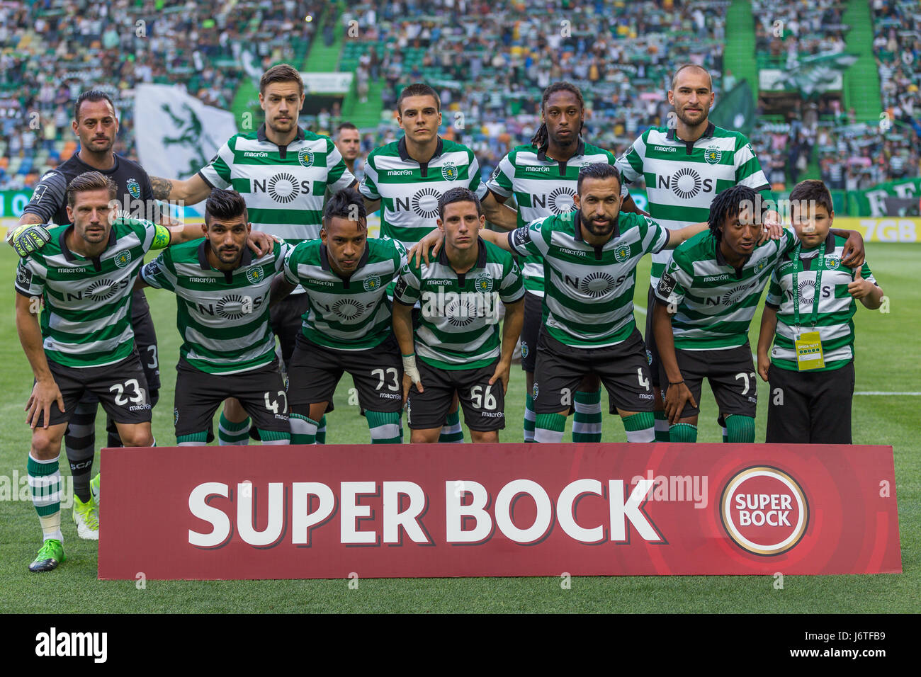 Chaves portugal football hi-res stock photography and images - Alamy