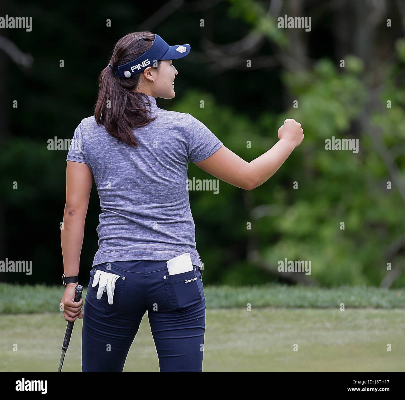 Williamsburg, Virginia, USA. 21st May, 2017. In Gee Chun pumps her fist ...