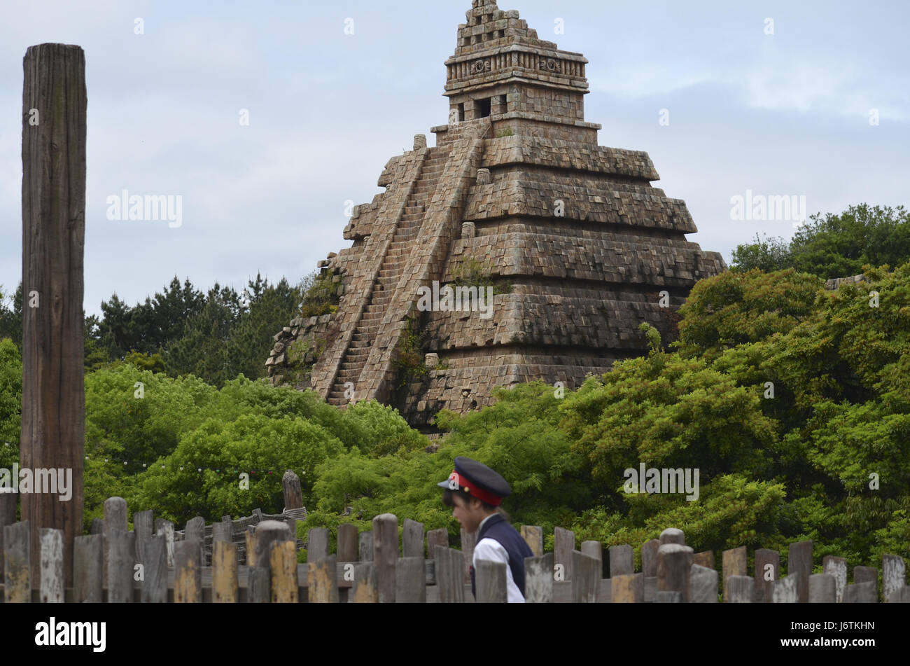 Indiana jones tokyo disney sea hi-res stock photography and images - Alamy