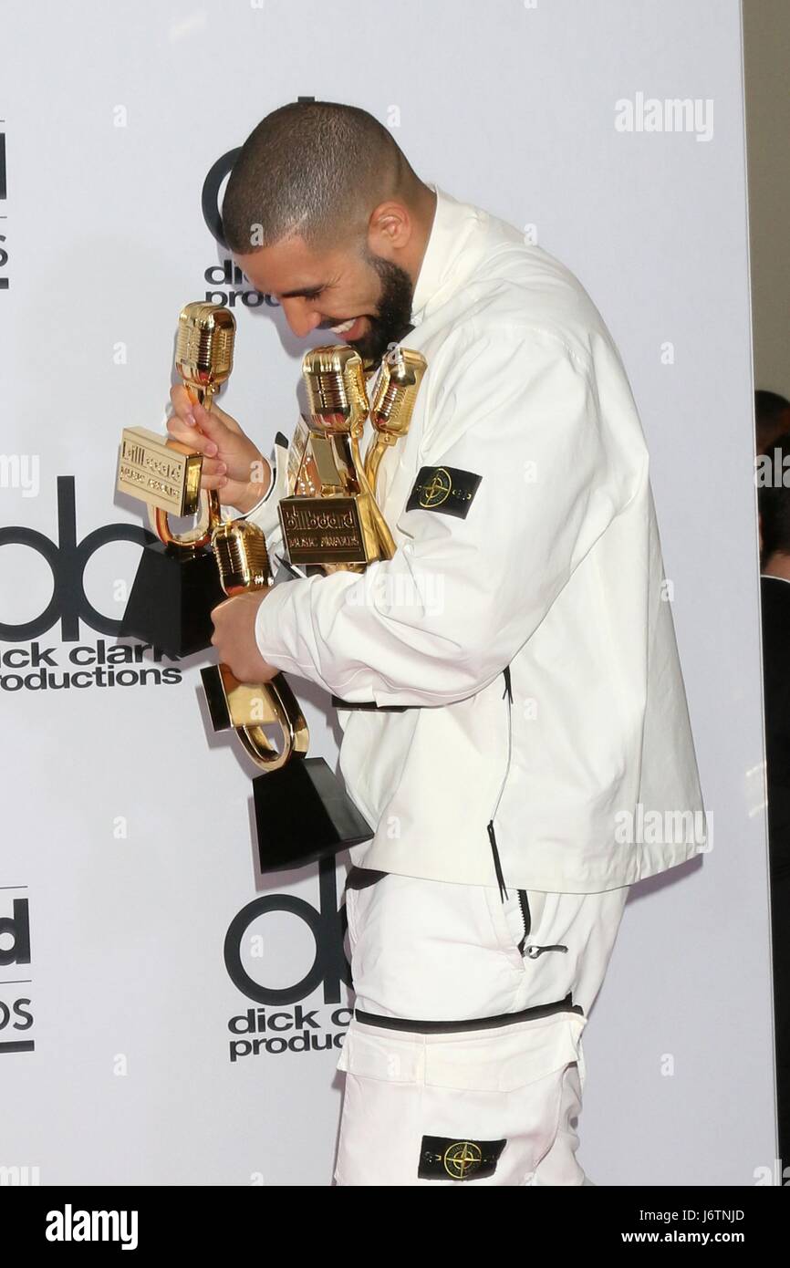 2017 billboard music awards drake hi-res stock photography and images ...