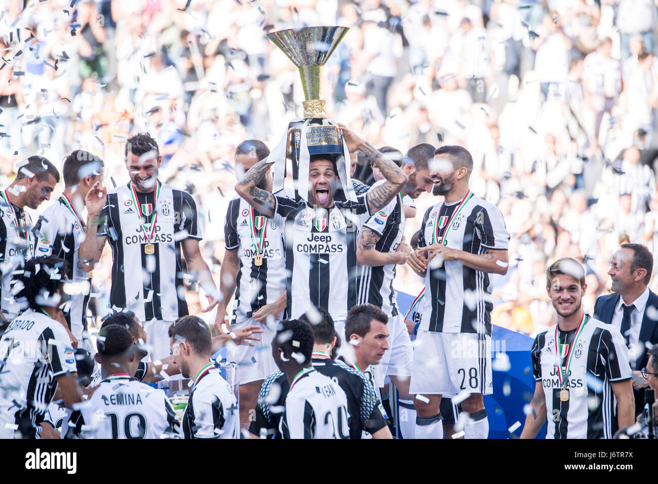 Turin, Italy. 21st May, 2017. Juventus team group Football/Soccer ...