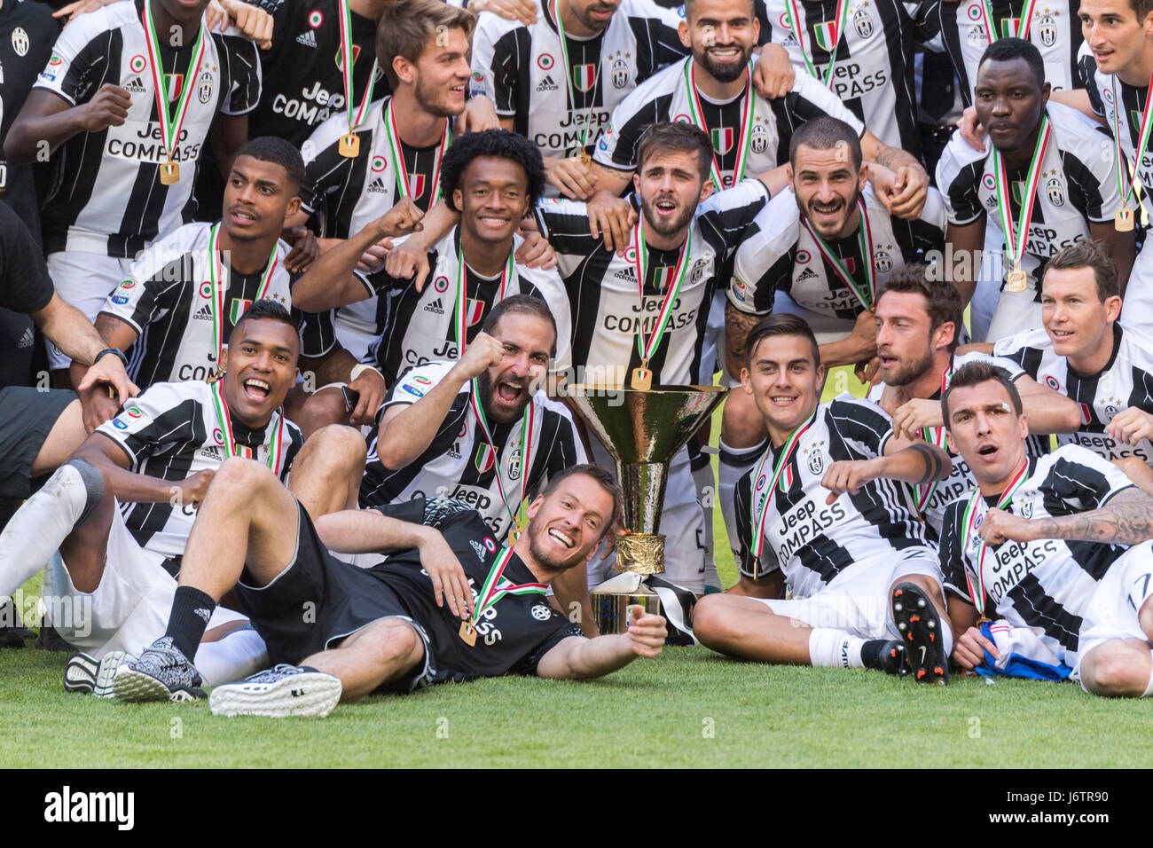 Turin, Italy. 21st May, 2017. Juventus team group Football/Soccer ...