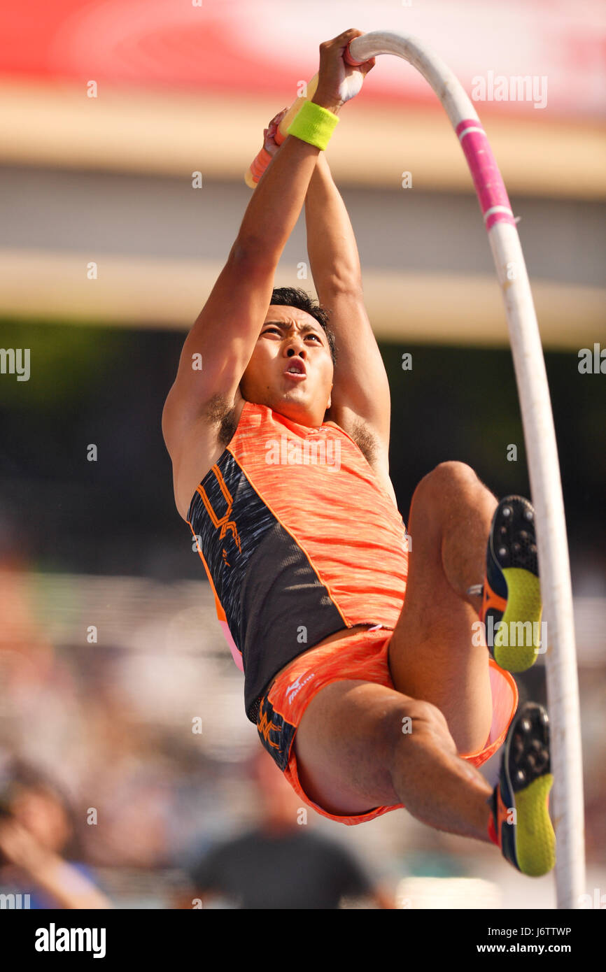 Kawasaki Men's Pole Vault Final at Todoroki Athletics Stadium, Kanagawa ...